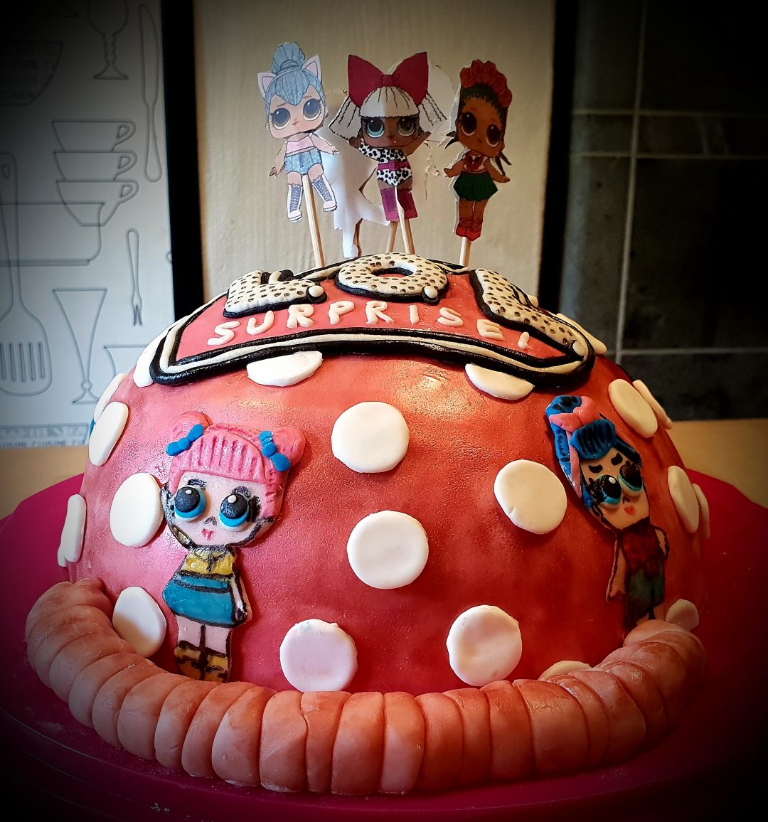 LOL Surprise Cake - Tartdekorationer.com