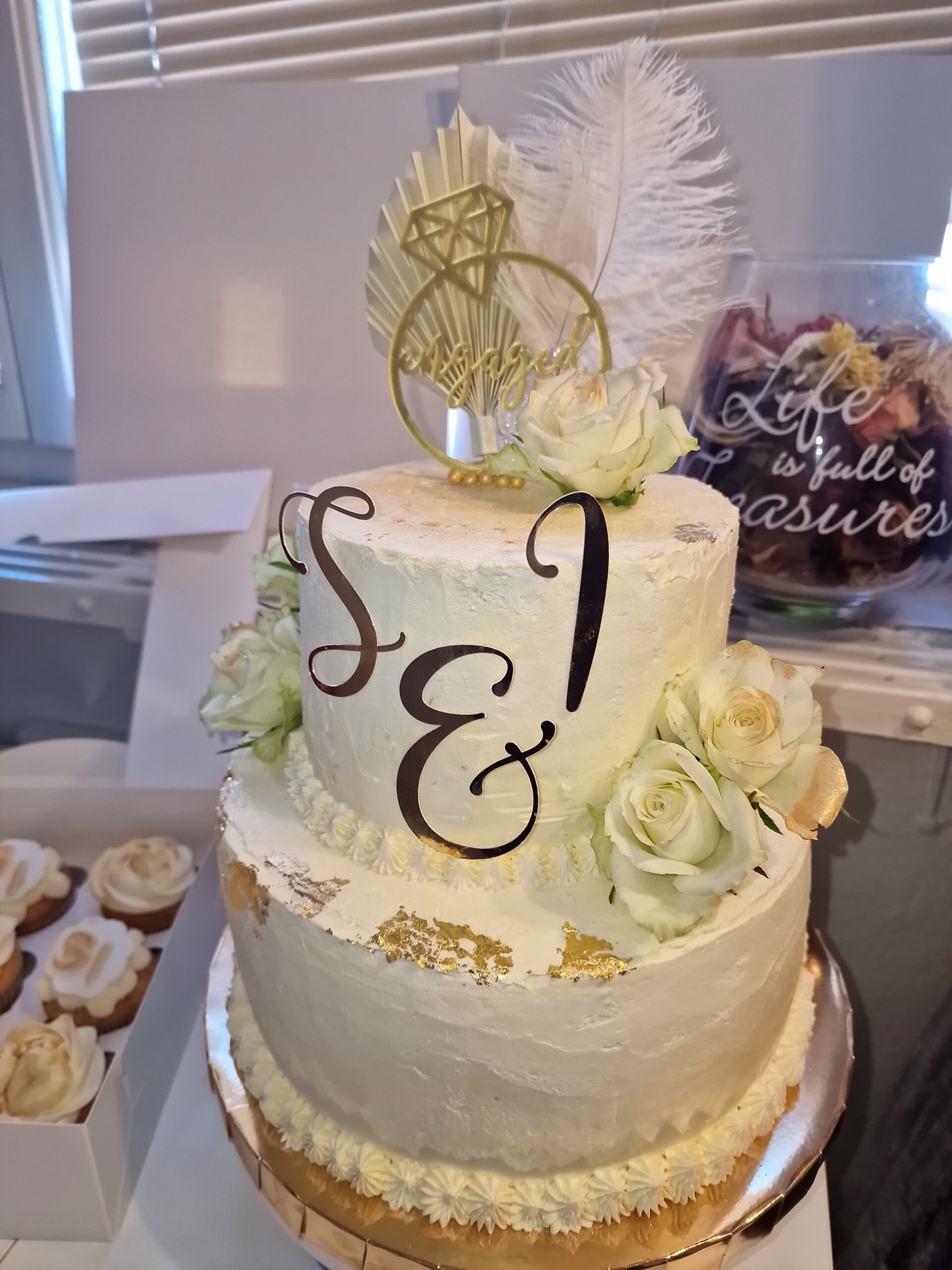 Engagement cake - Tartdekorationer.com